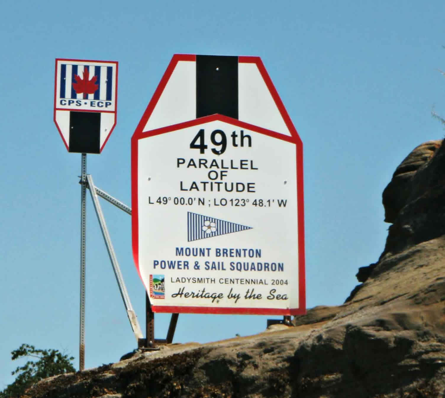 49th Parallel Marker on Woods Island - Sealegs Kayaking